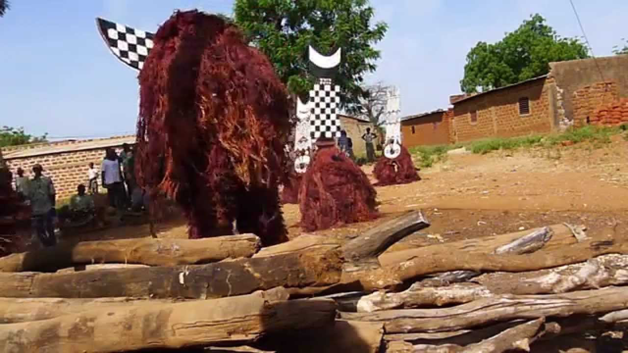 Bobo mask dance - YouTube