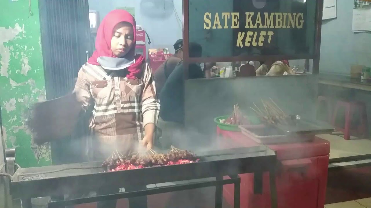 Sate Kambing Kelet SCJ Jepara memang Mantab Dagingnya empuk - YouTube