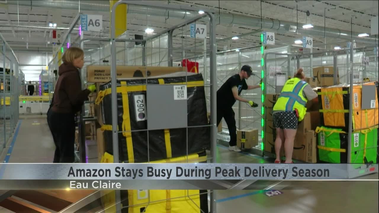 Amazon keeps busy during peak delivery season - YouTube