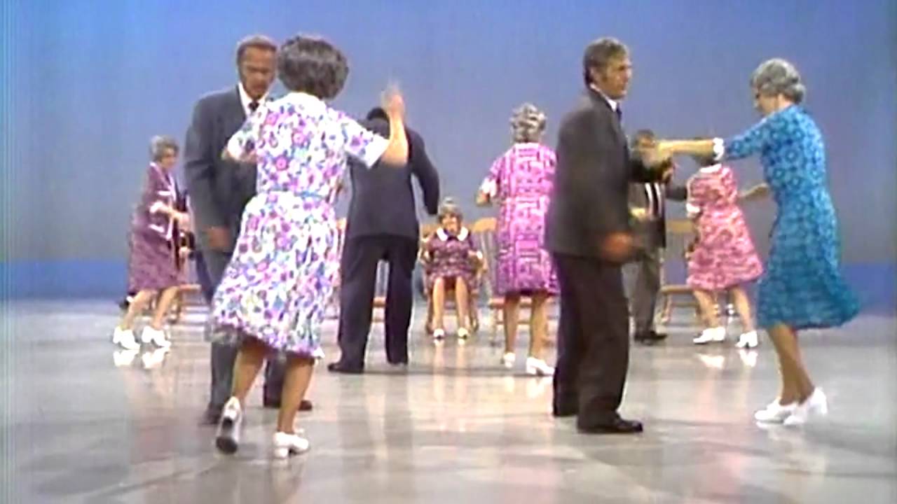 Carol Burnett on her Dancing Skills - YouTube