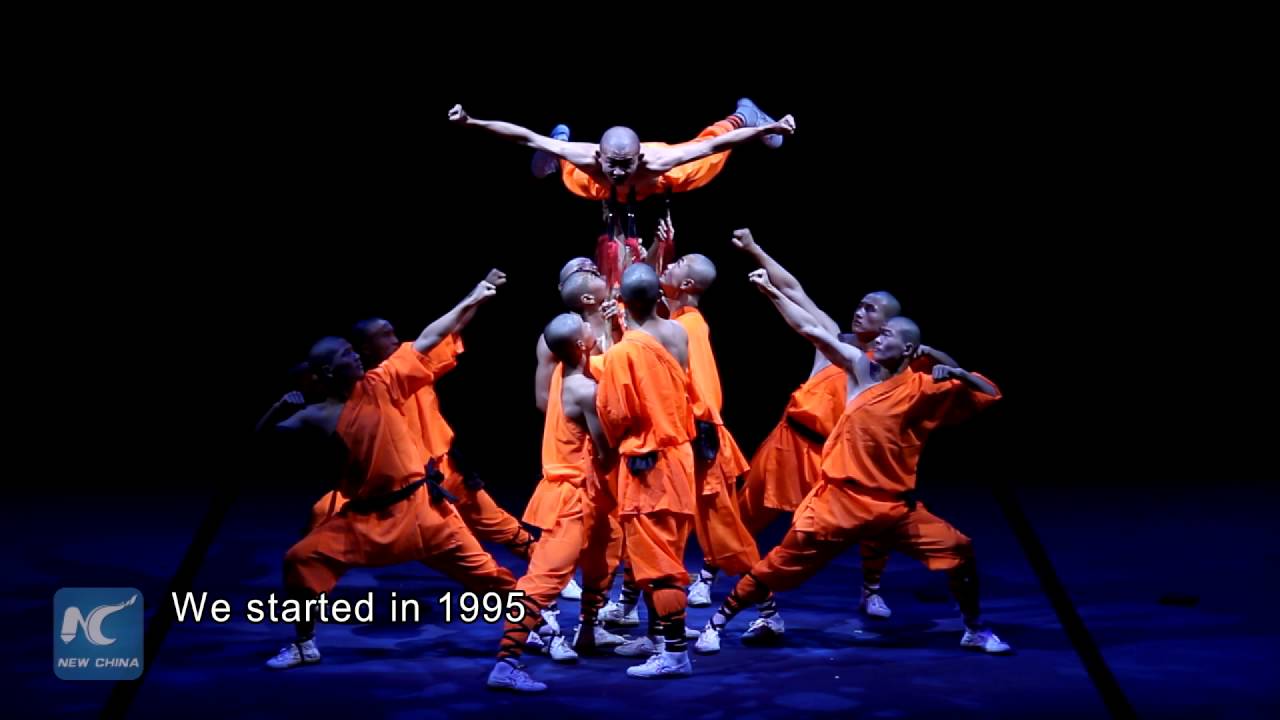 RAW: The Breathtaking Martial Arts Performance of Shaolin Monks - YouTube