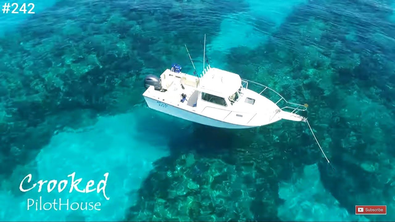 Sombrero Reef Florida Keys Reeflife Crooked PilotHouse Boat USA Bahia ...