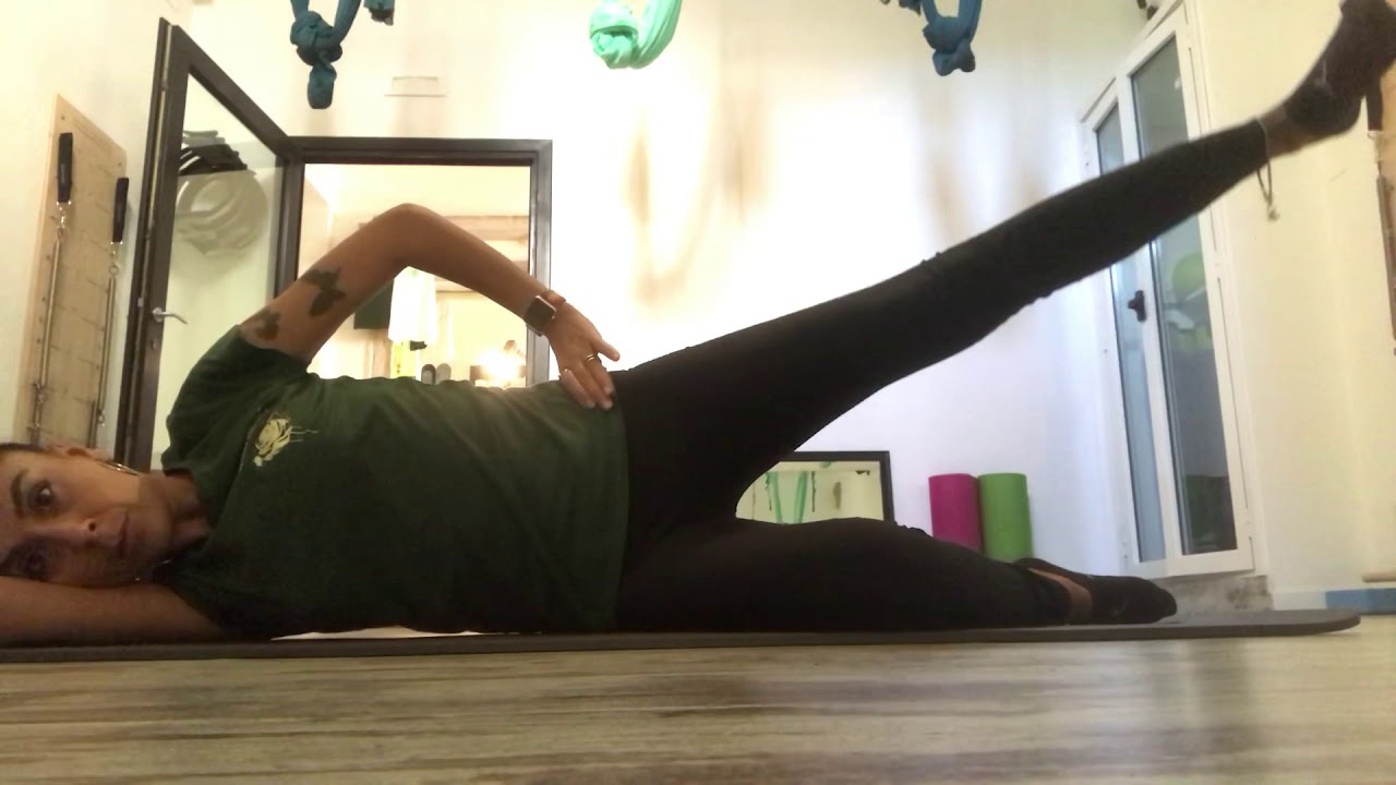 Sollevamento gamba tesa laterale - YouTube