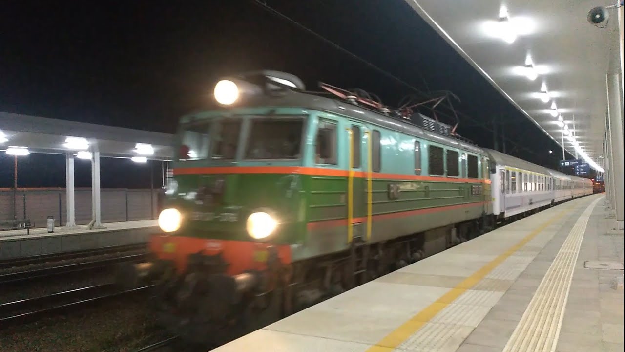 Trzebinia - Wyjazd EP07 - 376 z TLK Zefir - YouTube