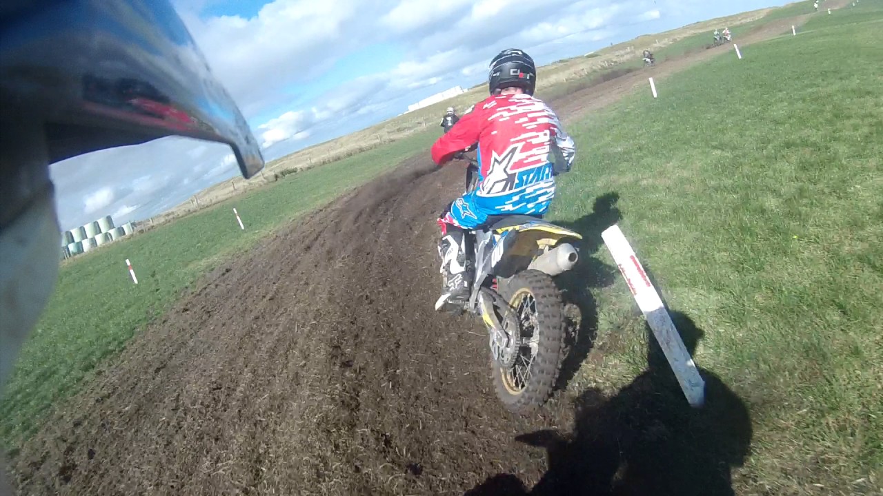 Taramoa 16/4/2017 - Race 2 - YouTube