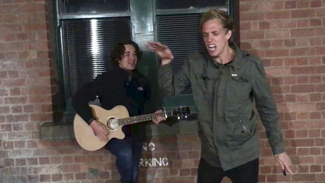 Frenchy Freestyles With Fans - YouTube