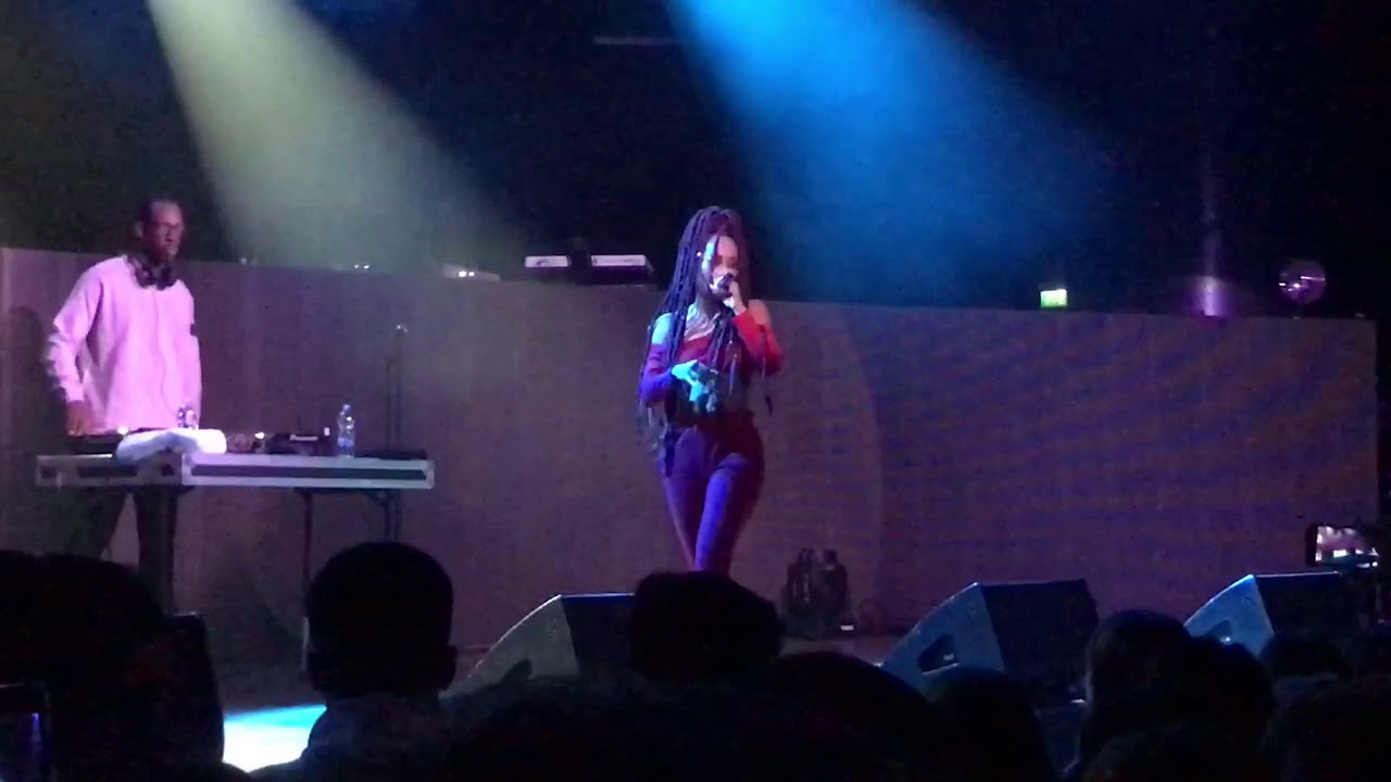 IAMDDB- shade live in Milan - YouTube