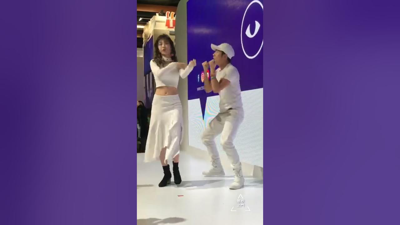 2019台北國際電玩展8 Taipei Game Show beanfun!舞台 小茉莉-陳瑀希 Sexy タイトレザー 꽉 짜인 가죽 Tight leather - YouTube