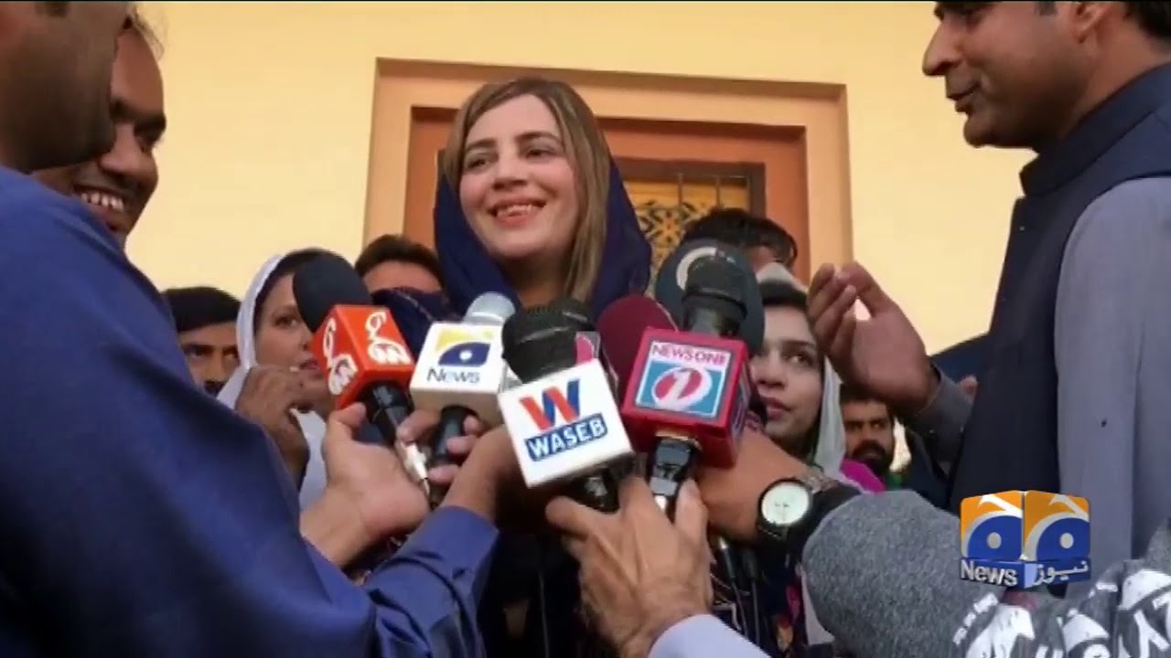 Zartaj Gul ka Awam ko Muft Mashwara! - YouTube