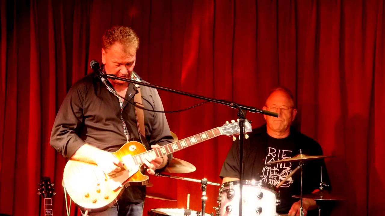 The Steve Summers Band - The Meaning Of The Blues Live! - YouTube