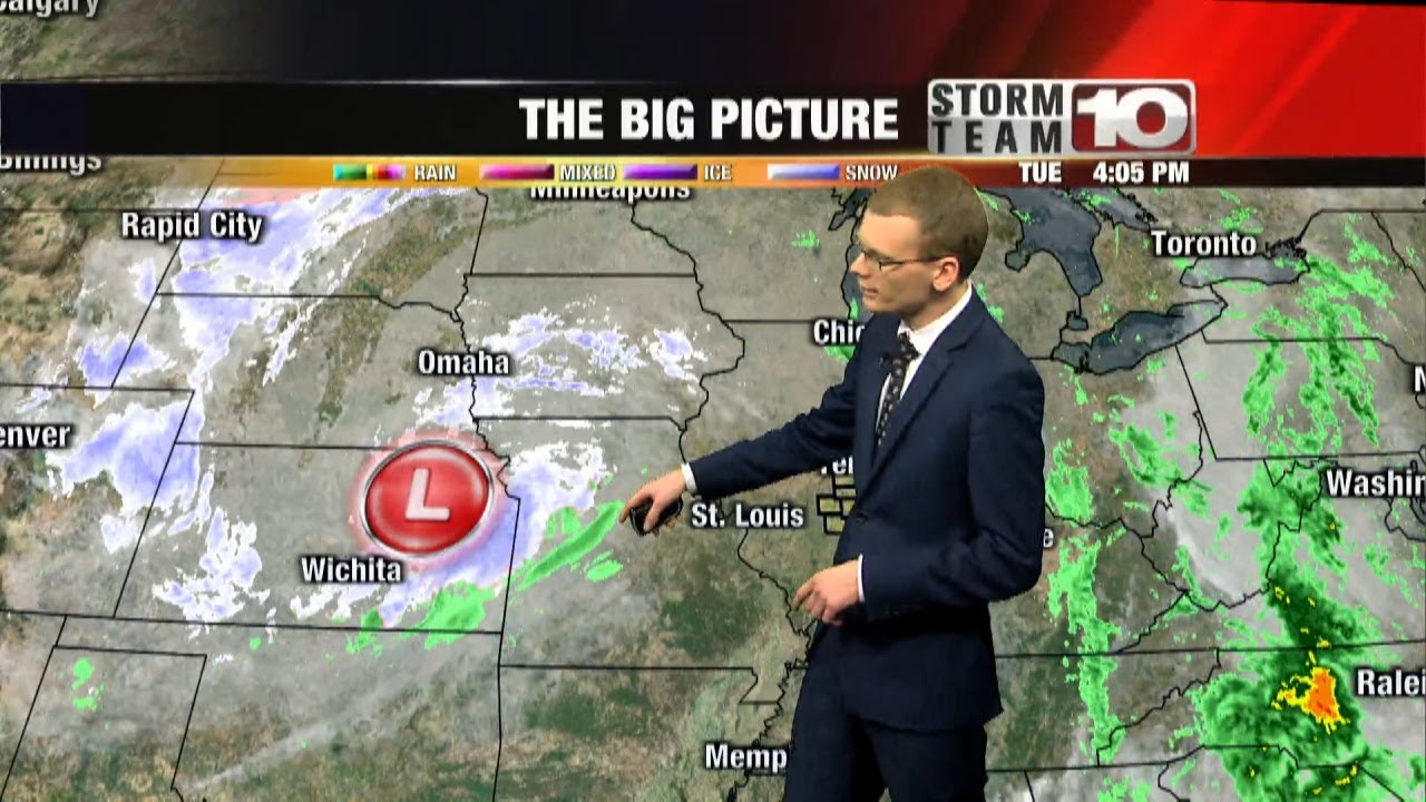 Clouds return Wednesday after a mostly clear night - YouTube