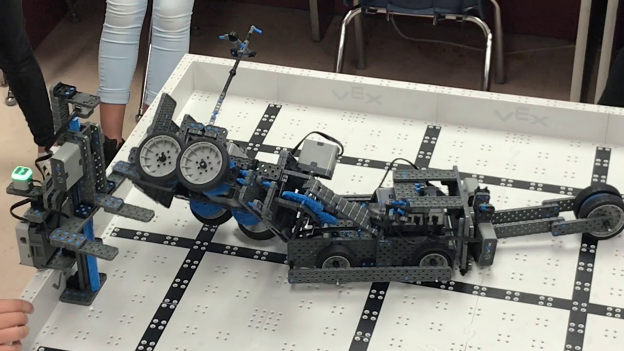 2018 Shadow Hills VEX IQ Battlebots Tournament Match #13 - YouTube