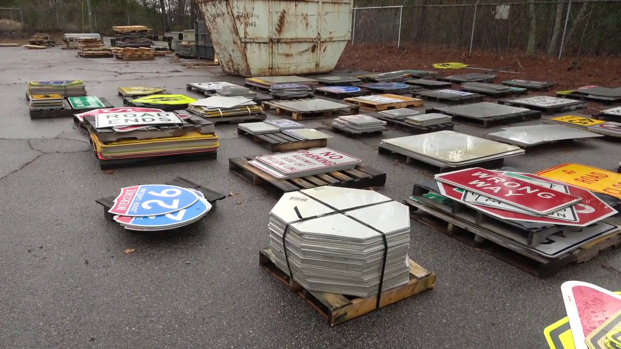 SCDOT Sign Shop Operations - YouTube