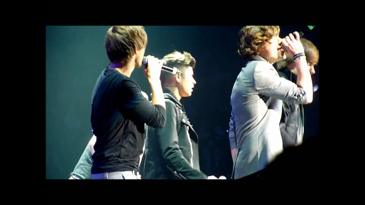 One Direction, X Factor Tour, Kids In America - YouTube