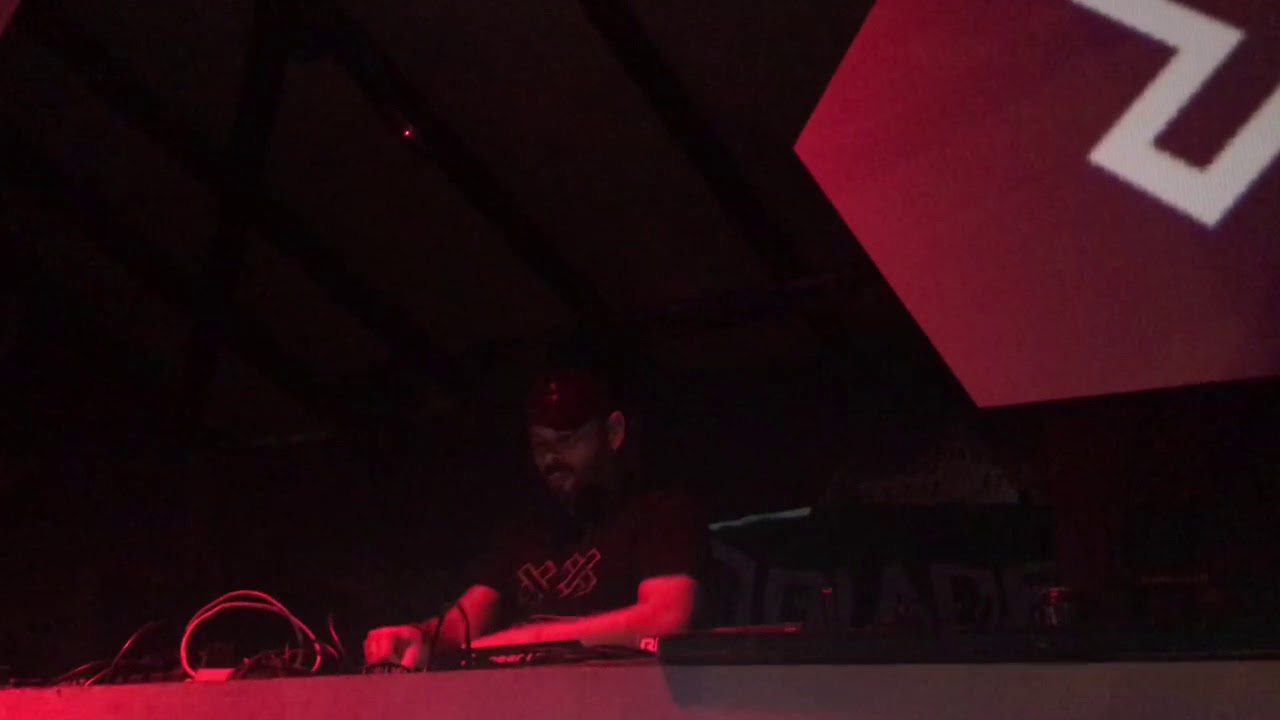 Mindscape-Barba Negra Track Terrace - YouTube