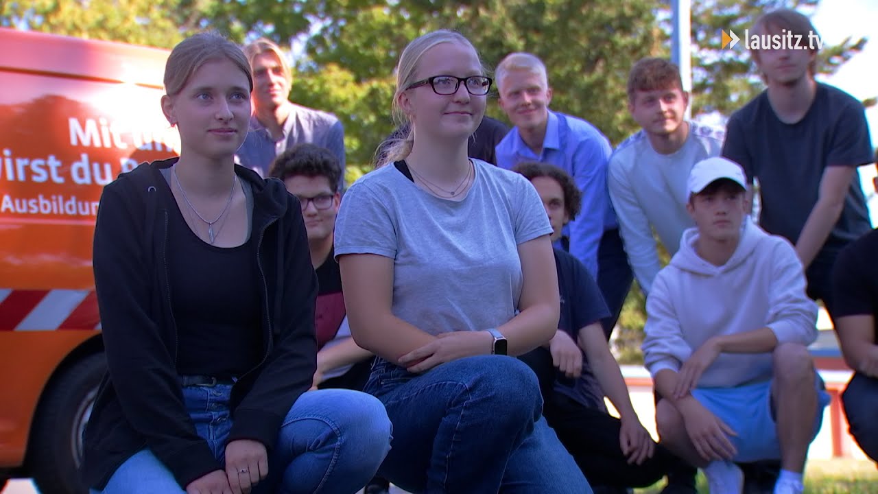 Ausbildungsstart bei der LWG - YouTube