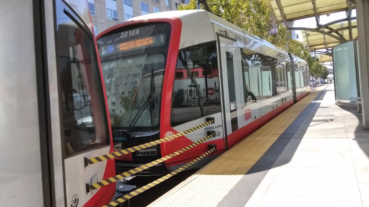 SF Muni 2017 Siemens S200 LRV4 2010 on Route N Judah - 2-Car Train 2069 ...