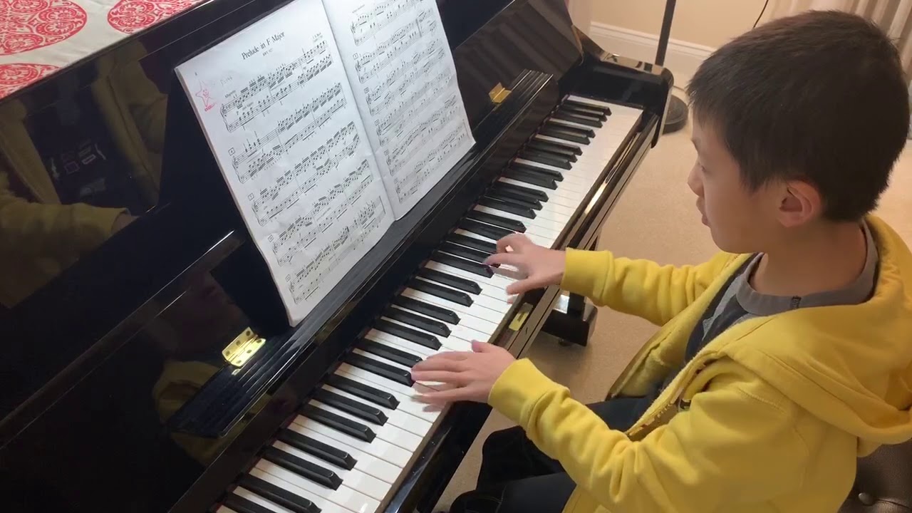 Prelude in F Major - BWV 927 - Johann Sebastian Bach (1685 - 1750 ...