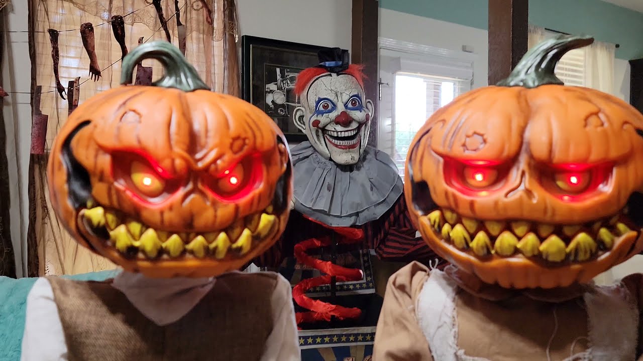 Rotten Patch Pumpkin Twins 🎃 Home Depot Halloween 2021 - YouTube