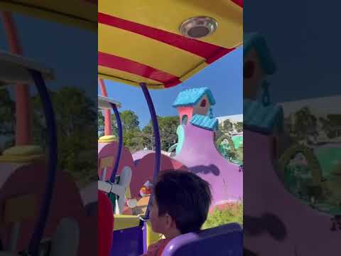 Universal Studios,, sobre villa quien , villa Who ??👌🥰🫶 - YouTube