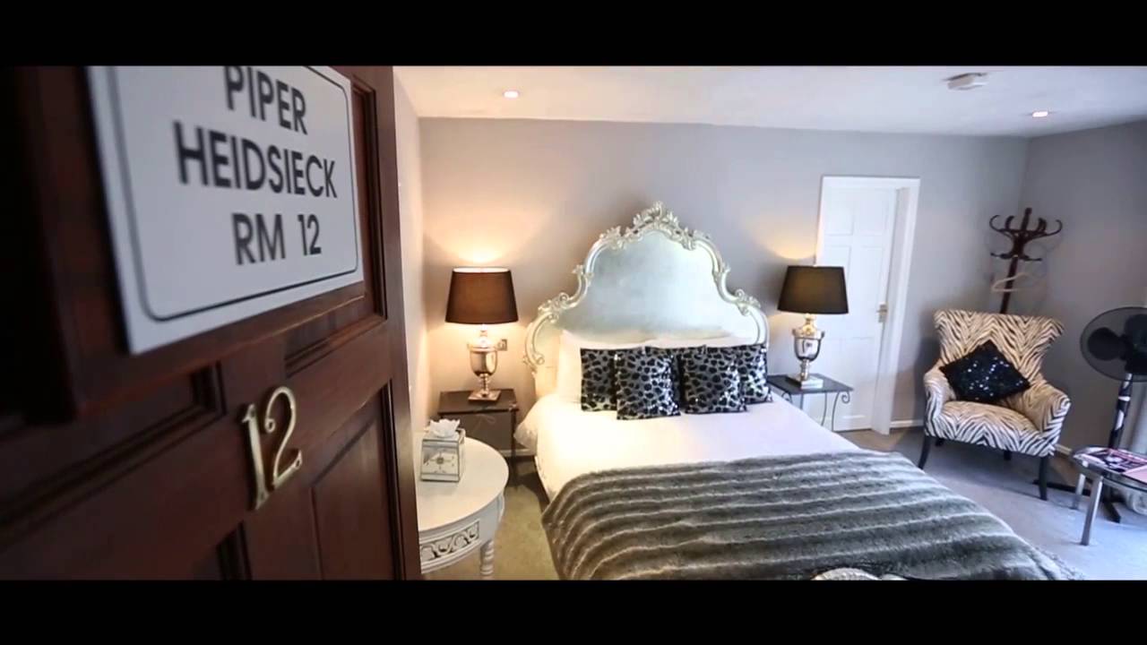 Piper Heidsieck Room - YouTube