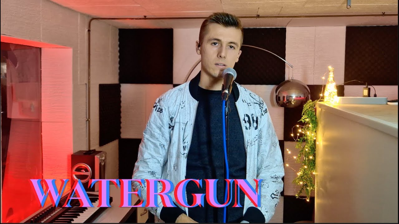 Remo Forrer - WATERGUN⎢Xavier Live Cover - YouTube