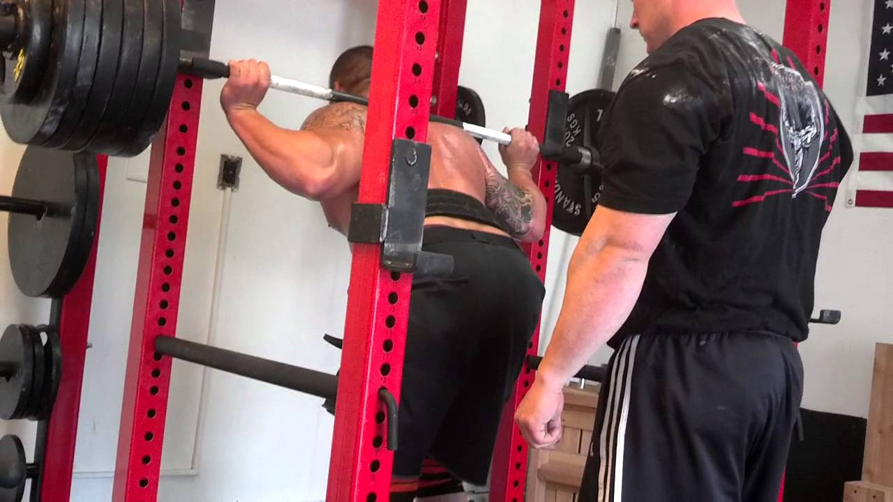 Brandon Allen 655 lb squat - YouTube