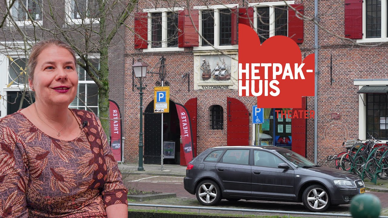 Theater Het Pakhuis; interview Janine Slijkhuis - YouTube