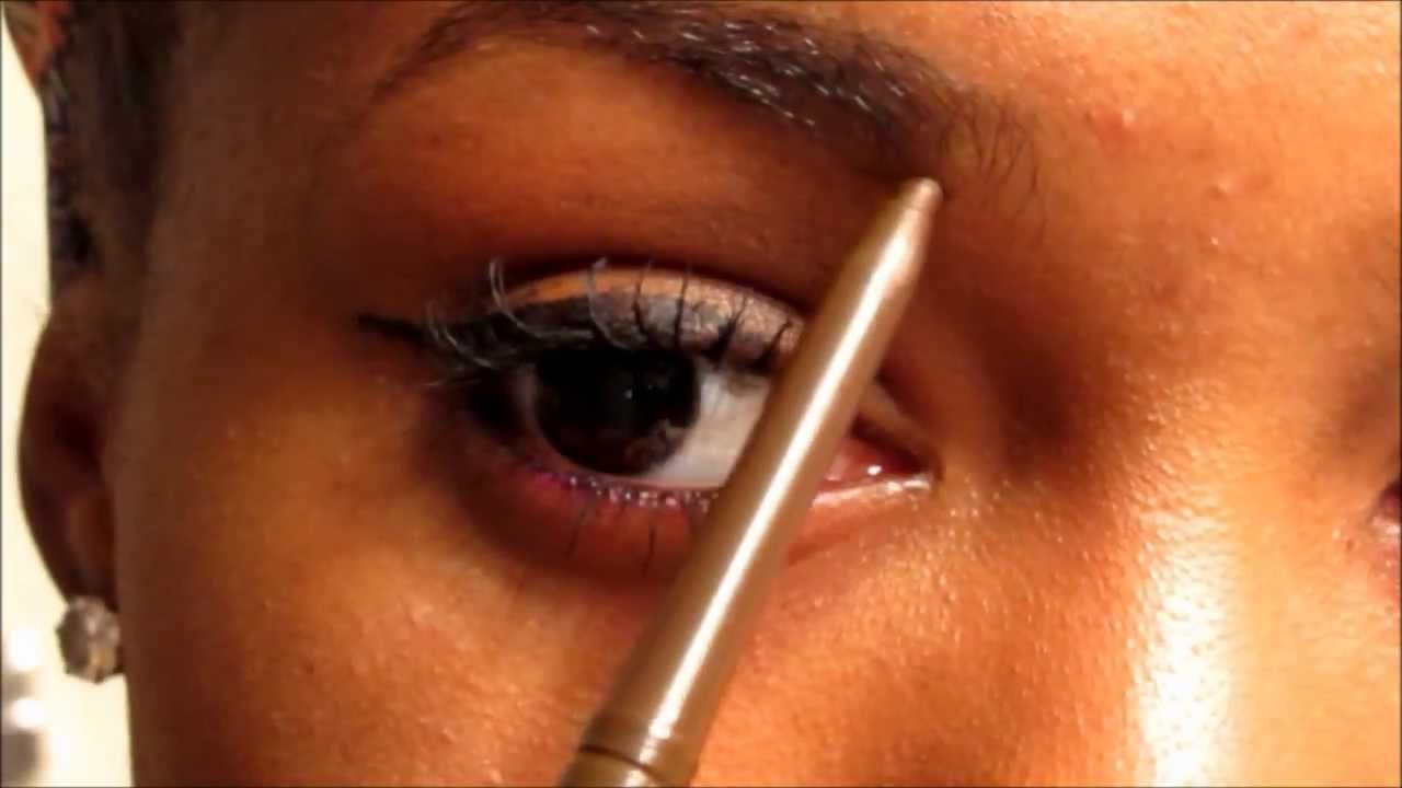 Perfect eyebrows: How to color your eyebrows - YouTube