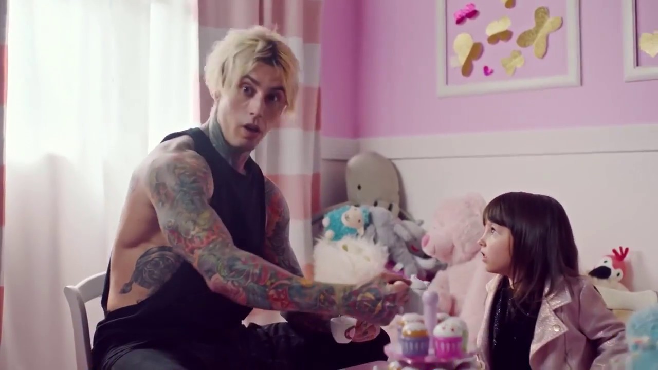 Falling in Reverse - Losing My Life FRAGMENT Lyrics - YouTube