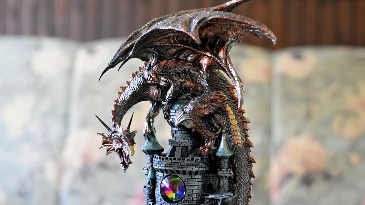 Statue Dragon Guarding a Castle [QuickCheck] - YouTube