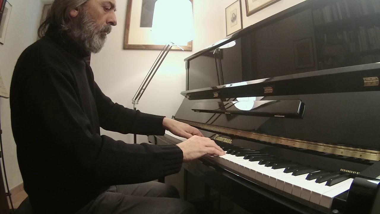 Mozart Fantasia in Re min K 397 pianista Enrico Vallone - YouTube