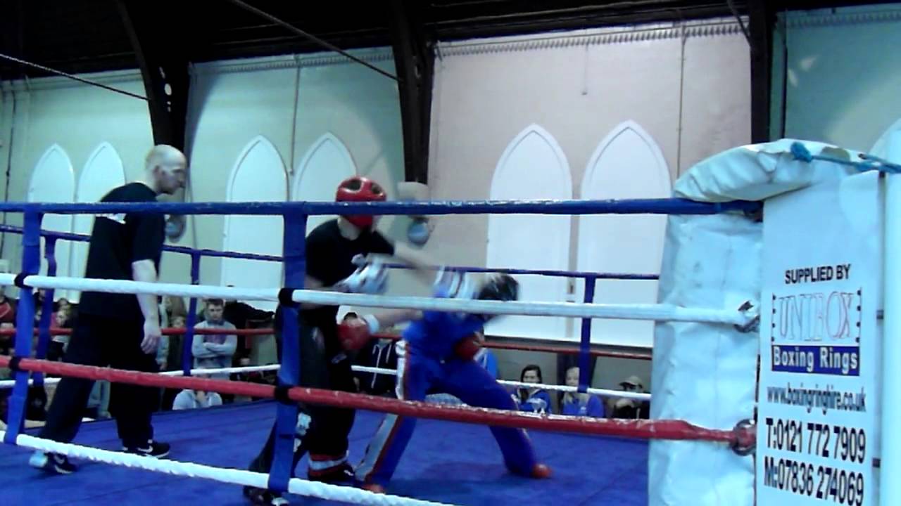 Ben Pearson - Eclipse Kickboxing [Fight One] - YouTube