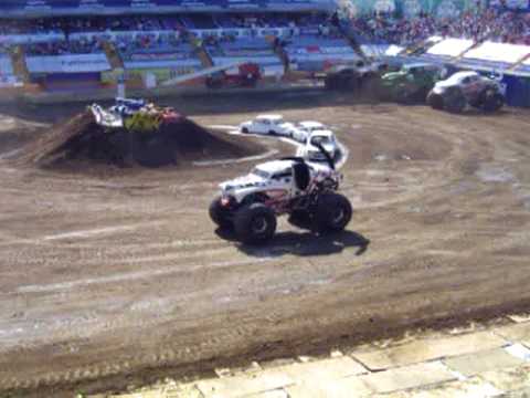 Monster Jam Costa Rica 2009 - YouTube