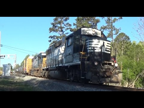 HPT&D Thomasville Turn Z294 16 by MP J 28 4 NS and CSX GP38s lead 6 cars 4-16-25 - YouTube