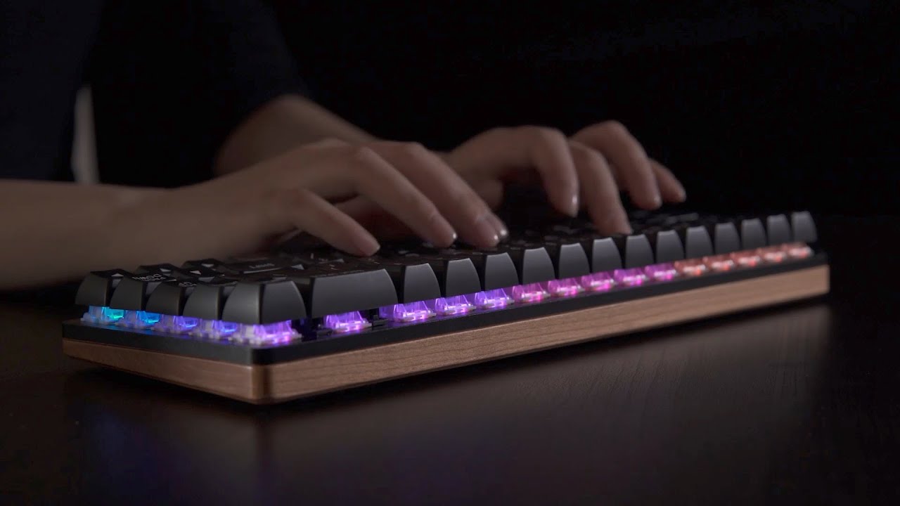Woo-dy, A 67 Keys Mechanical Keyboard That is Breathing - YouTube