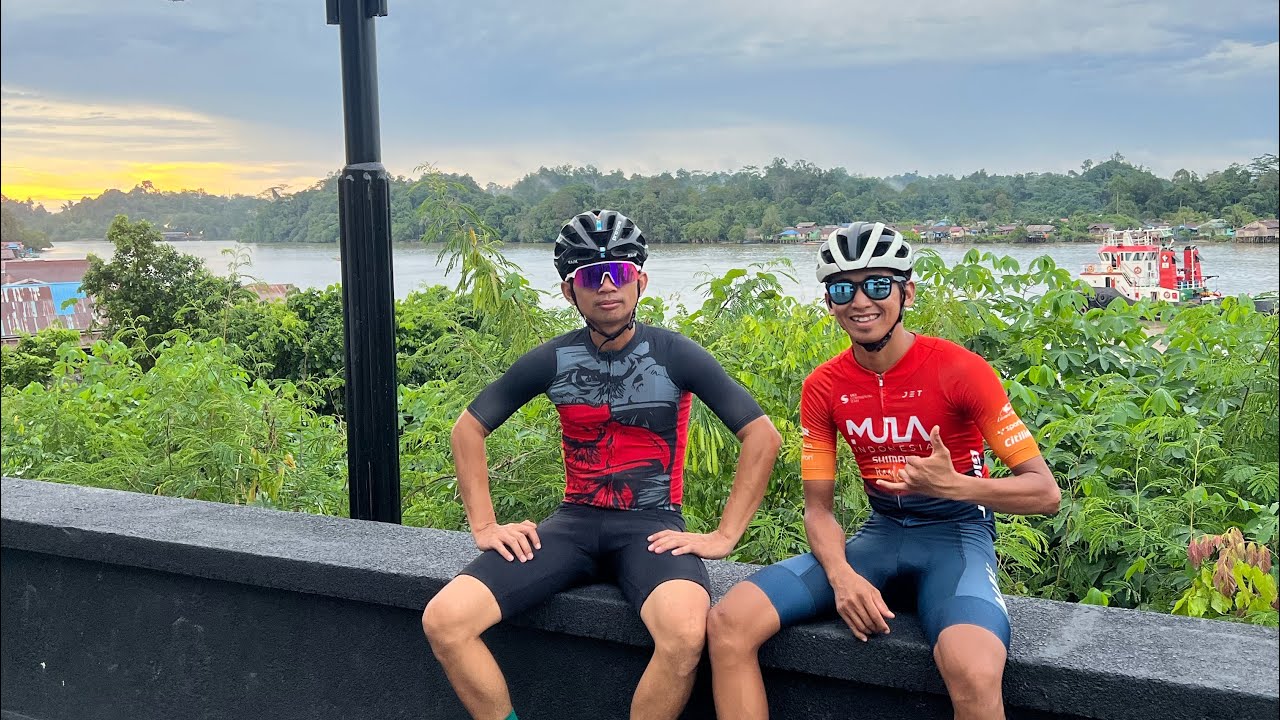 Gowes syadu menuju musium peninggalan belanda diteluk bayur bersama ...