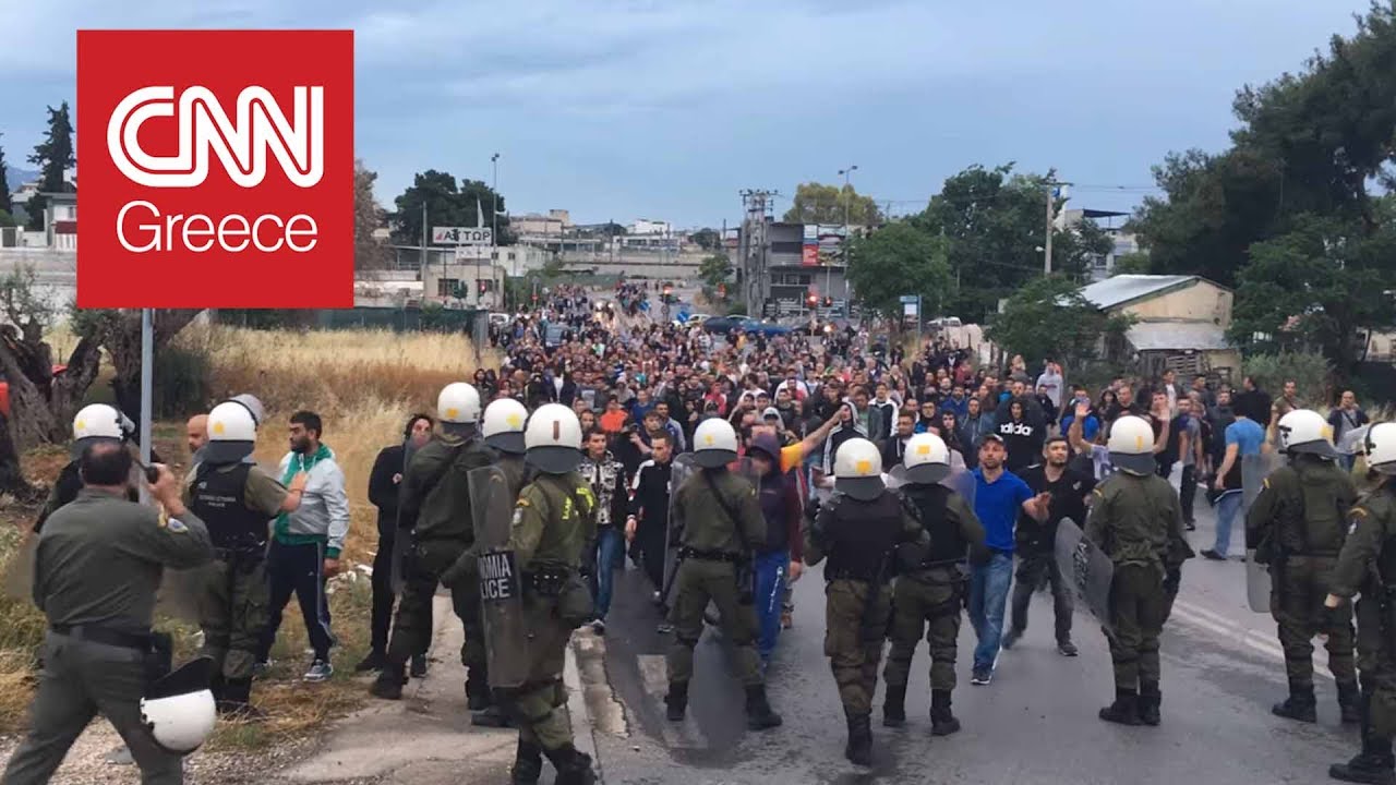 Η στιγμή της έντασης στο Μενίδι - YouTube