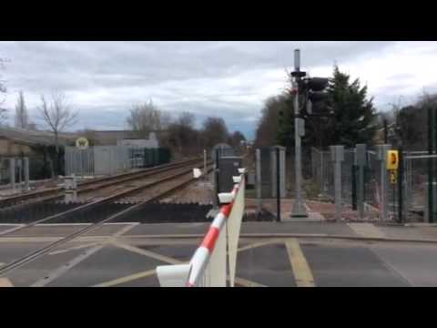 Bingham Level Crossing (Notts) Friday 05.02.2016 - YouTube
