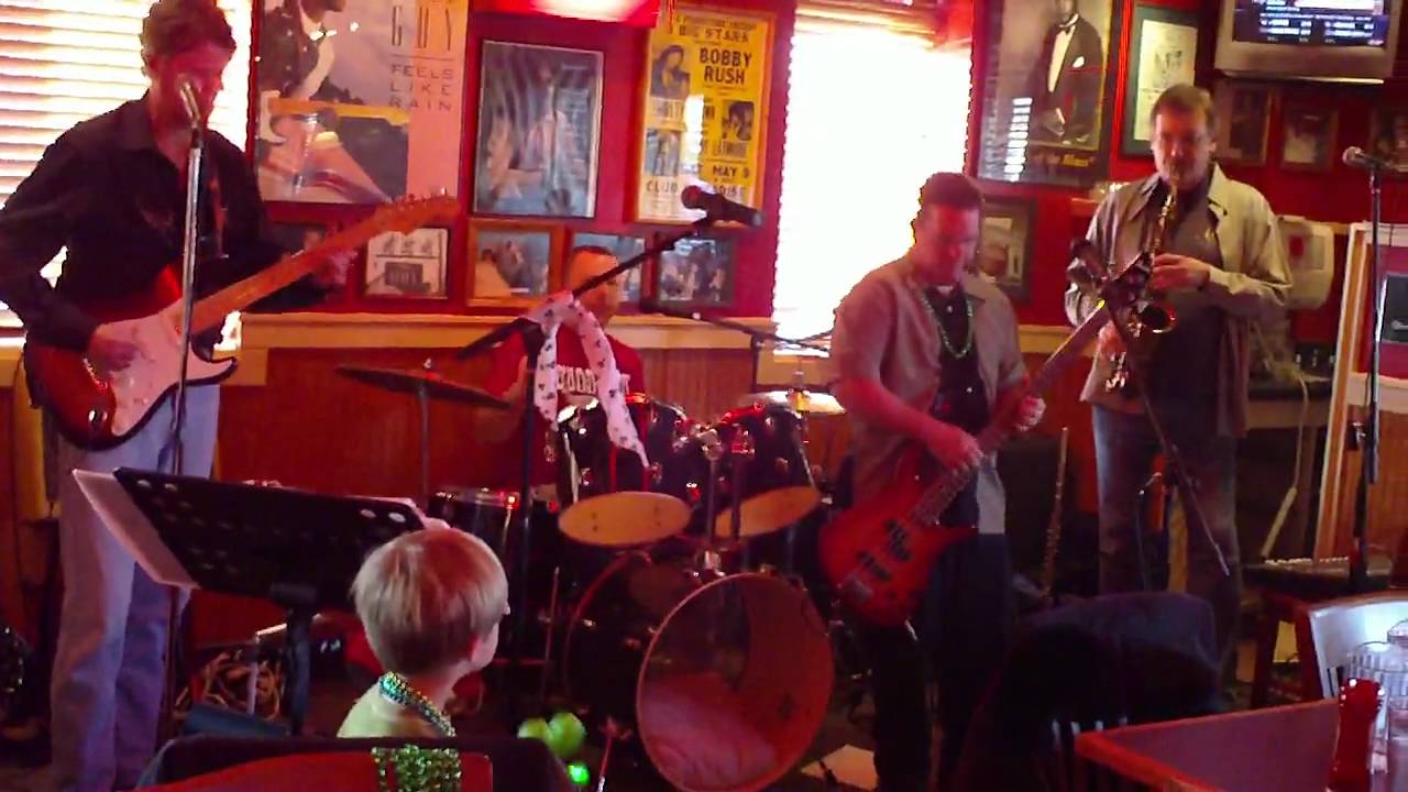 Spellbound Band at Red Hot and Blue St. Pat's Day Doors Roadhouse - YouTube