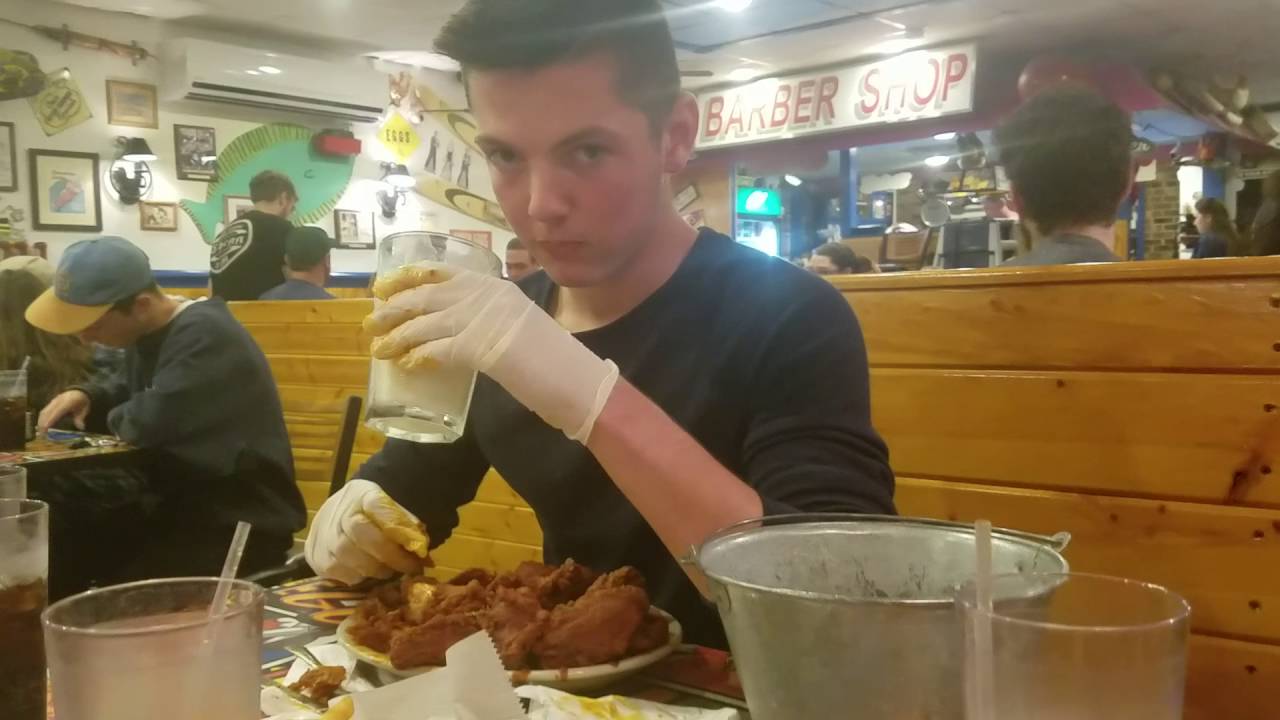 Cole Kerchner attempts Ludacris Wing Challenge - FAIL - # ...