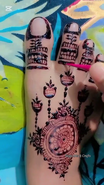 পায়ের মেহেদী ডিজাইন 🌿☺️ #mehdi #sortvideo #fpyシ #hennamagic #tending # ...