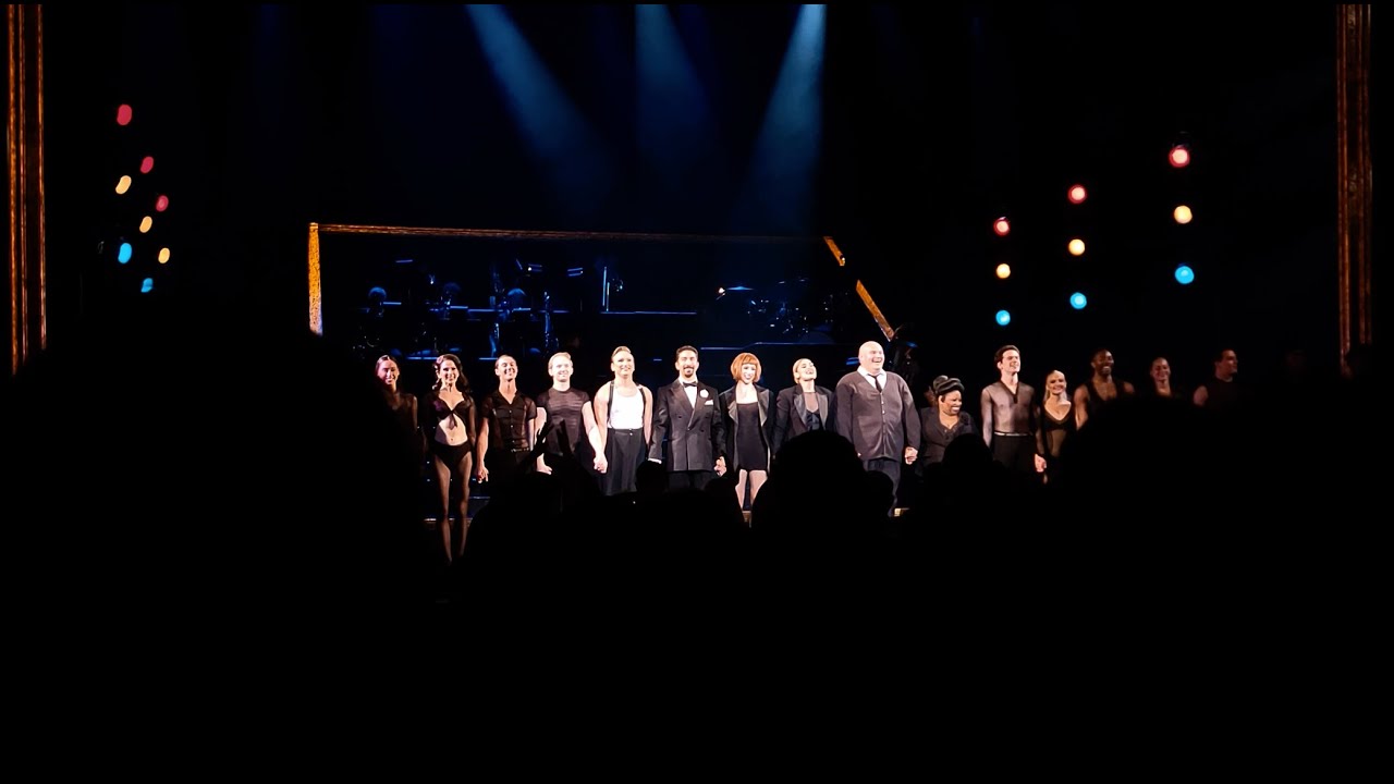 CHICAGO NATIONAL TOUR CURTAIN CALL | closing night in Honolulu - YouTube
