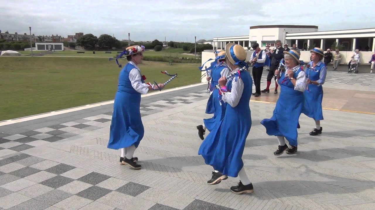 Over Wyre Cloggers@Fylde Folk Festival 2013 - YouTube