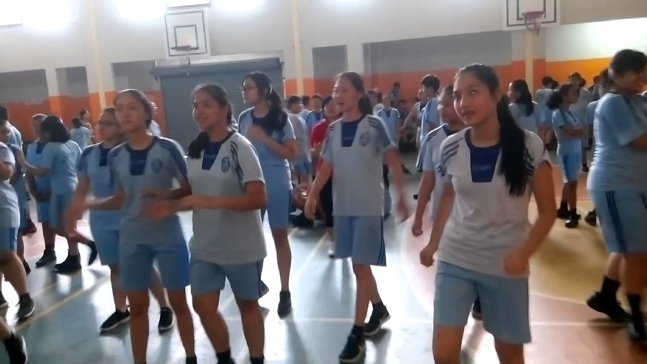 Senam pagi SMP Oel bsd - YouTube