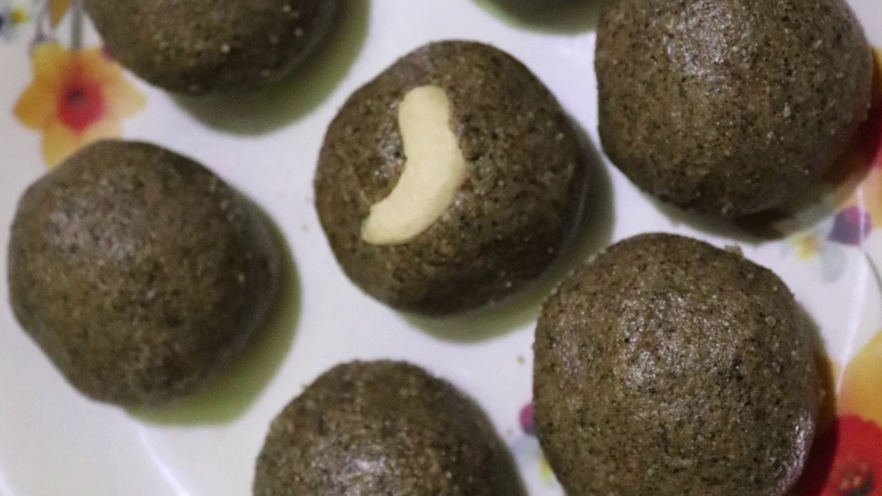 BLACK GRAM LADDU / URAD DAL LADDU RECIPE - YouTube