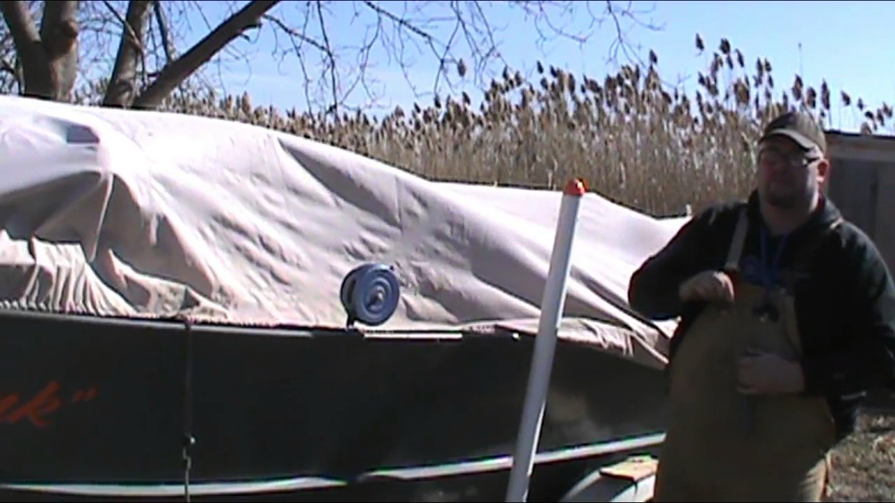 Handlining Detroit river 101 - YouTube