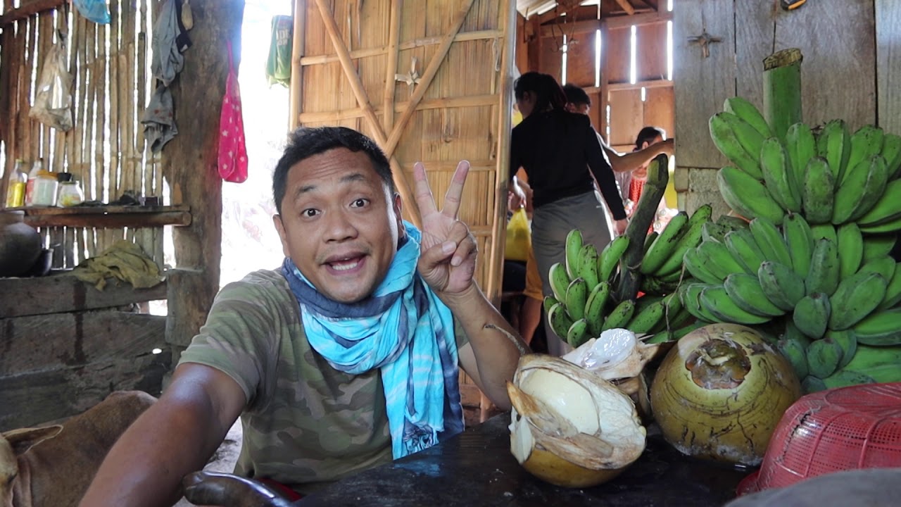 ORANGE BUKO IS MORE HEALTHY THAN THE GREEN ONE SABI NG MGA MATANDA ...