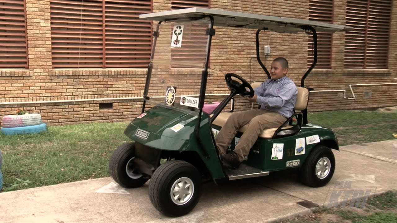 Students Build Solar-Powered Golf Cart - YouTube