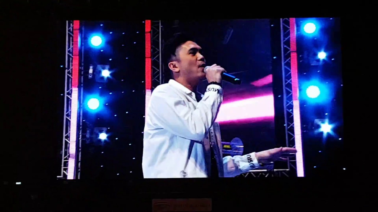 TOTOY BIBO | VHONG NAVARRO DANCE IN PHILIPPINE ARENA | COMPILATION ...